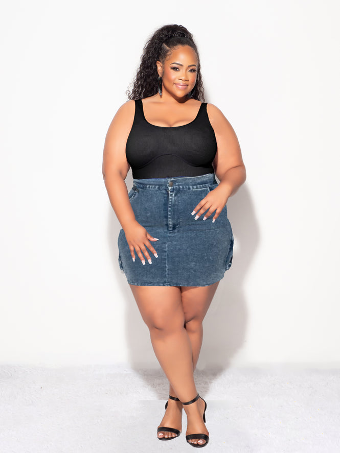 All – Chic And Curvy